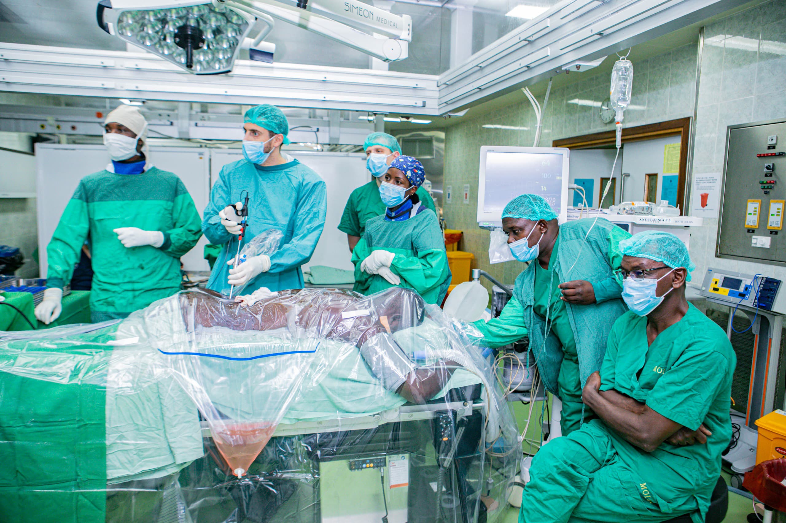 WAGONJWA 12 WAFANYIWA UPASUAJI WA UTI WA MGONGO KWA NJIA YA MATUNDU MOI ...