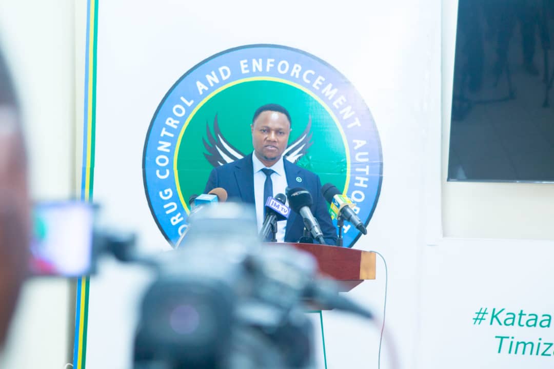 DCEA YAKAMATA TANI 14 ZA KEMIKALI BASHIRIFU – Demo Krasia